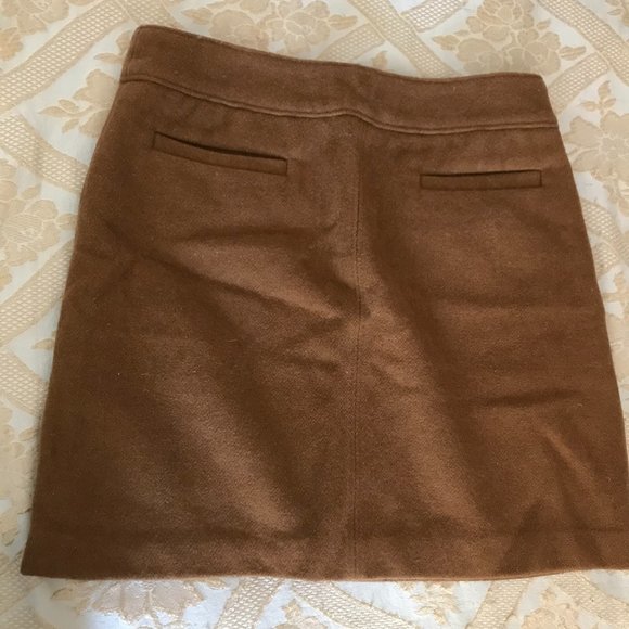 LOFT | Skirts | Loft Pencil Skirt Fully Lined Back Zip Pockets Pencil ...